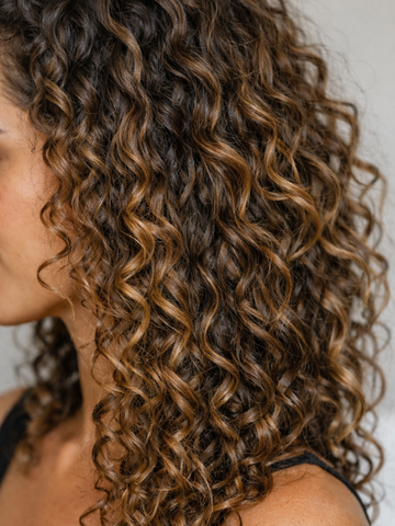 Sulfate-Free Shampoo for Curly Hair: What Works & What Doesn't – Highland